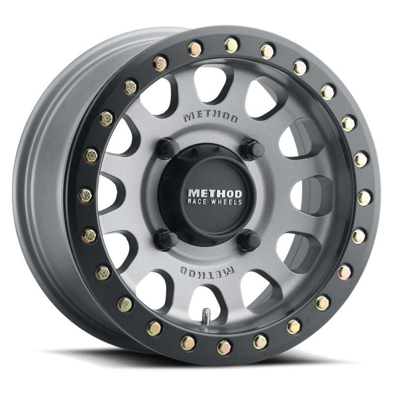 Method MR401 UTV Beadlock 15x7 / 5+2/38mm Offset / 5x4.5 / 72 CB Titan